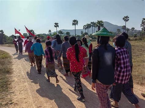 ယင်းမာပင် ဆားလင်းကြီး ရွာပေါင်းစုံ သပိတ် စစ်ကြောင်း ဖက်ဆစ် စစ်တပ် တော်လှန်ရေး ချီတက် ဆန္ဒပ