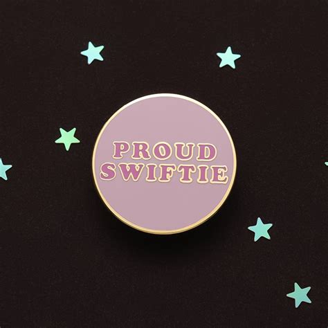 Proud Swiftie Hard Enamel Pin Brooches Buttons Pink Texts Swift Brooch Lapel Badges Jewelry T