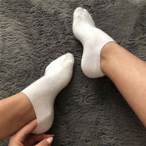 Girls In Ankle Socks Amazinganklesocks Tumblr Blog Tumlook