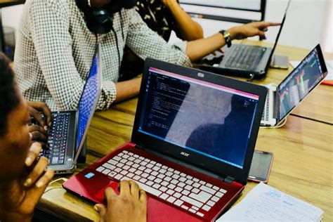 What Is The Difference Between Sdlc And Agile Alpha Code