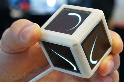 Oled Display Blocks Pack Six 128 X 128 Panels We Go Hands On At Mit
