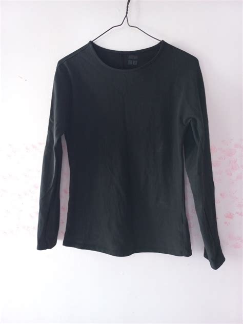 UNIQLO HEATTECH, Women's Fashion, Tops, Others Tops on Carousell