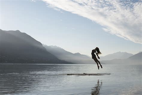 How To Create A Dispersion Effect In Photoshop PHLEARN