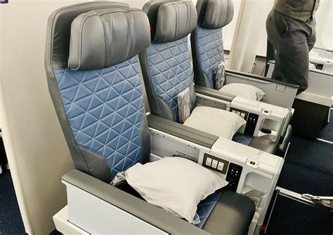 Flight Review Delta Premium Select A330 900neo Dl 138 Msp Cdg