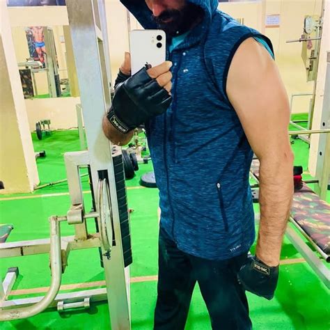 Raju Jat (@raju_mobileshop) • Threads, Say more