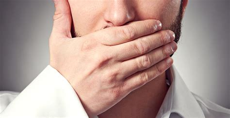 Gambar Orang Tutup Mulut 56 Koleksi Gambar