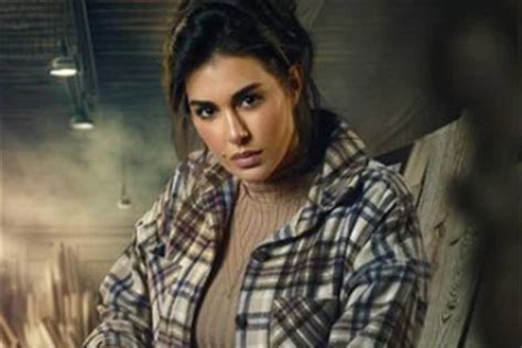 ياسمين صبري تتصدر التريند بسبب أظافرها ما القصة؟ المصري اليوم