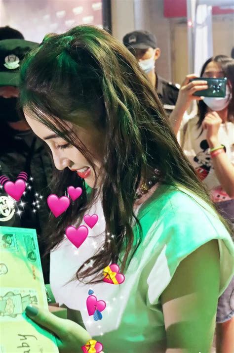 Angelababy Yang Ying Reuters Meitu INEWS
