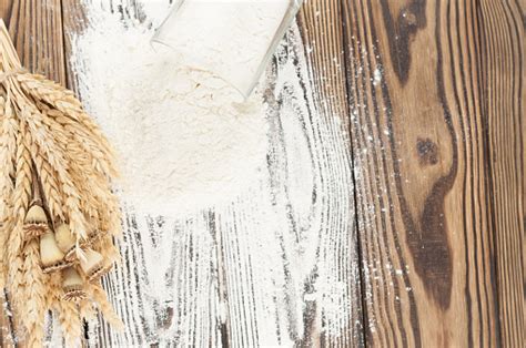 밀 양 귀 비 및 가루의 1 개 뭉치 오래 된 소박한 나무 판자에 유리에서 부 가을에 대한 스톡 사진 및 기타 이미지 가을 갈색 건조한 Istock