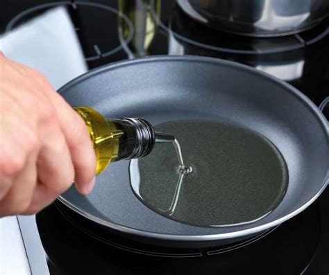 Olio Di Oliva O Extravergine Differenze Benefici E Quando Può Fare Male