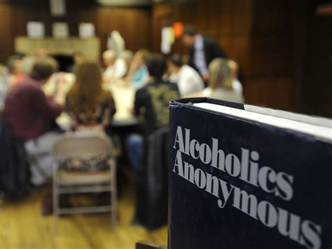 Alcoholic Anonymous What Is It And How It Differs From Rehab