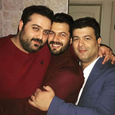 عکس دیده نشده از پژمان بازغی و 2 برادرش