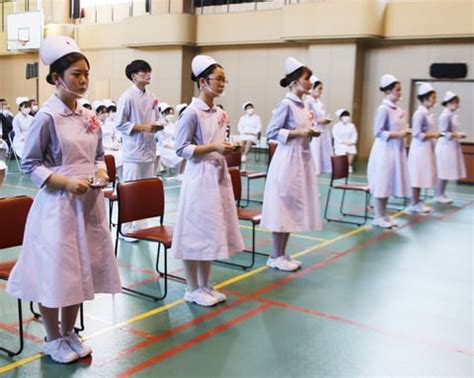 第33回戴帽式がおわりました 浦河赤十字看護専門学校 公式サイト