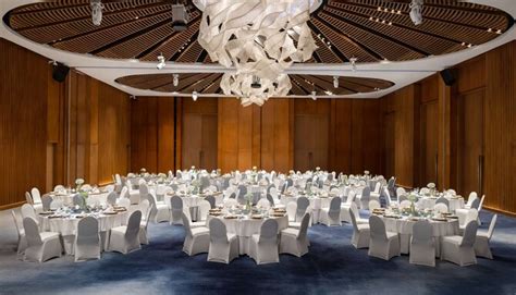 Tổ Chức Sự Kiện Doanh Nghiệp ở Cam Ranh Radisson Blu