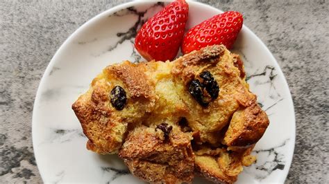 The Biggest Mistake To Avoid When Baking A Classic Bread Pudding