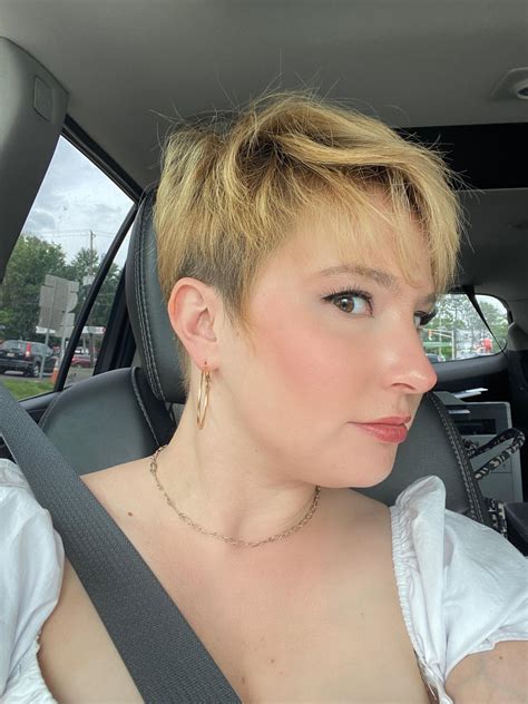 Loving My Pixie Cut Rshorthairedhotties
