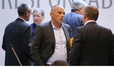 „Nu e făcut pentru meseria asta!” Florin Prunea a pus tunurile pe Adrian Mutu! L-a făcut praf ...