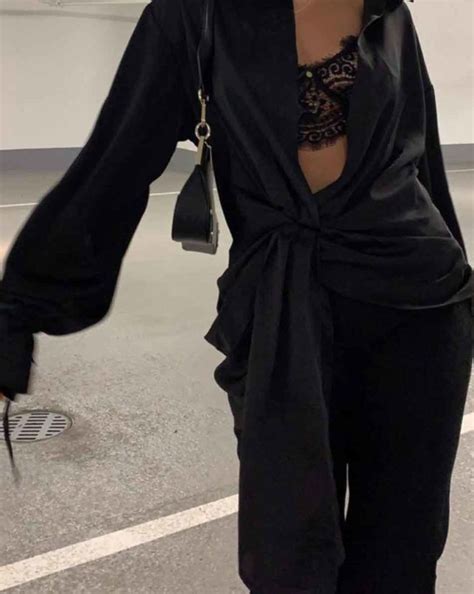 Incorporating The Dark Chic Black Aesthetic Into Your Lifestyle
