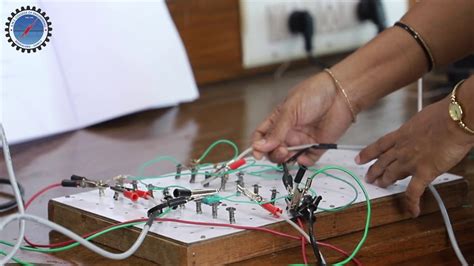Monostable Multivibrator Using Timer Youtube
