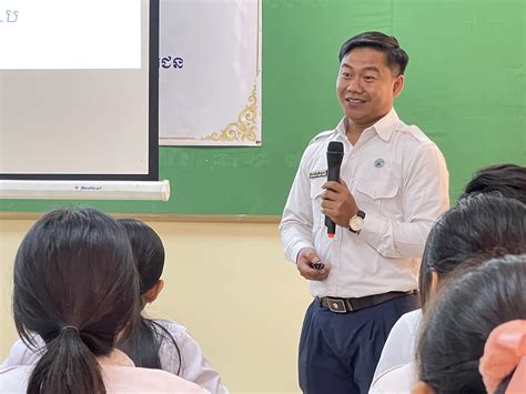 រូបភាពសកម្មភាព លោក សាត់ សុវណ្ណ អគ្គនាយករងនៃអគ្គនាយកដ្ឋានអប់រំ ព័ត៌មាន និងទំនាក់ទំនងសាធារណៈ