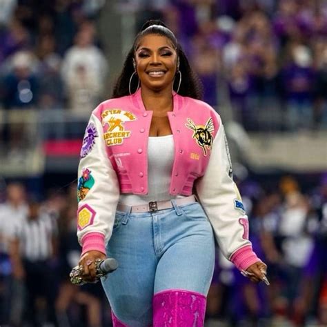 Ashanti Rukcelebsboots