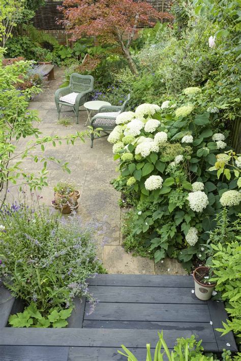 Garden Decking Installation London Acacia Gardens