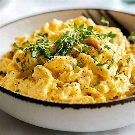 Scrambled Eggs With Fresh Herbs