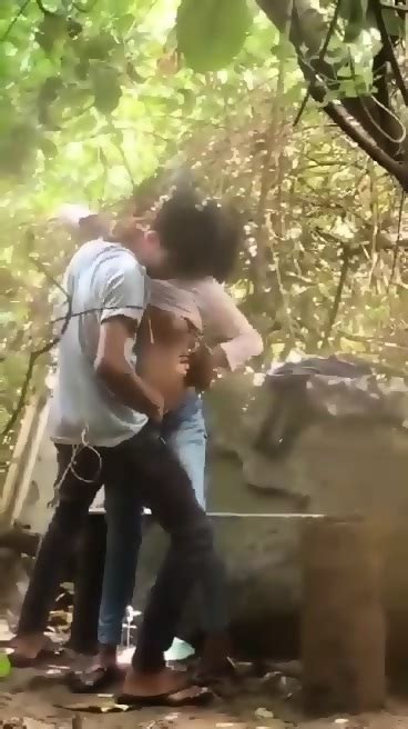 Babefriend Sex Girlfriend In Park Outside Sex