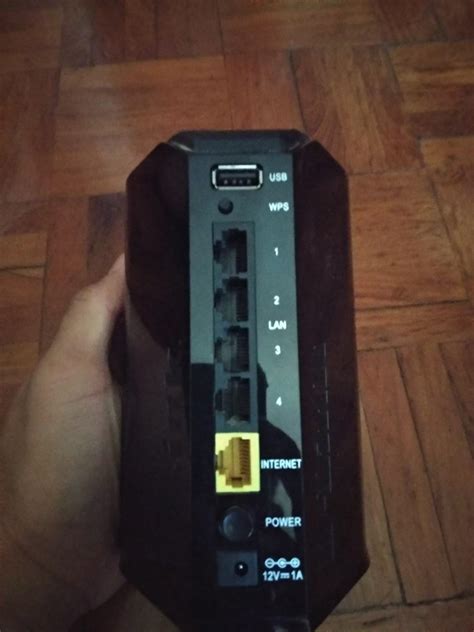 DLink Wifi Router DIR L MB Dlink 無線路由器 好用訊號穩定穿透性強 電腦科技 電腦周邊及配件 Wifi及上網相關產品 on Carousell