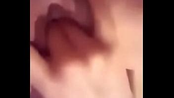 Girl Sticking Her Fingers Xvideos Com