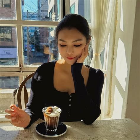 A Alicexc Threads Say More A Alicexc Threads Say More