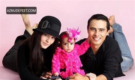 Allisson Lozano Feet Aznudefeet