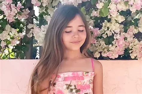 Dramatic Aftermath Of 9 Year Old Girls Shark Attack Caught On Camera