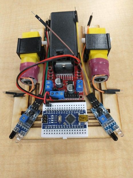 Autonomous Robot Racer Scratch Mode Tinkercad