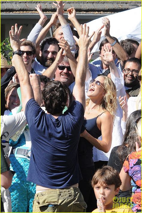 Kate Hudson And Zach Braff Wrap Wish I Was Here Photo 2946865 Josh Gad Kate Hudson Zach