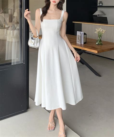 포앤바이앤 셀프 웨딩드레스 스퀘어넥 민소매 스트랩 슬리밍 풀스커트 플레어 단색 화이트 레드 무지 심플 롱 드레스 청순