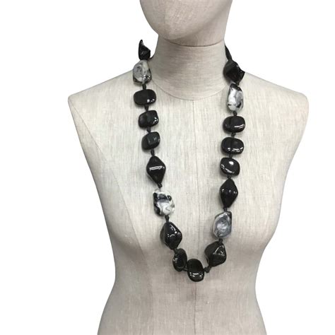 Chunky Beaded Necklace Black