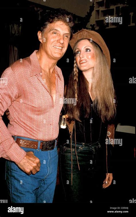 May 15 2003 Hollywood California Us I1137pr Robert Stack