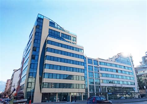 БИЗНЕС СГРАДИ С ОФИСИ АТЕЛИЕТА МАГАЗИНИ И ПОДЗЕМНИ ГАРАЖИ Archinova