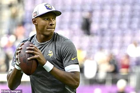 Josh Dobbs Continues The Magic With INSANE Touchdown Scramble Vs Saints As Vikings Quarterback