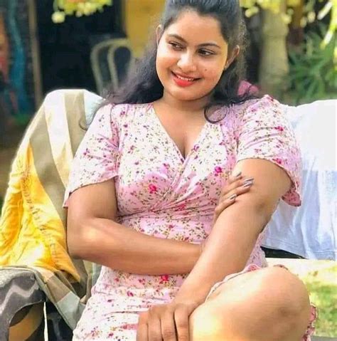 මට ආදරෙයිද බබෝ Srilankanbeauty Instagram Epicsinhalacomments Mish Foryoupageシ Kalathma