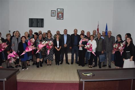 მასწავლებლის საერთაშორისო დღე მიულოცეს ლანჩხუთის მუნიციპალიტეტი