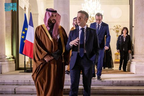 بنابر دستور والاحضرت ولیعهد وزیر دفاع با رئیس جمهور فرانسه ديدار كرد