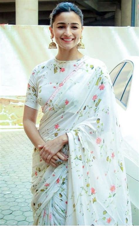 Pin By Vidushi Rathore On Alia Bhatt Kerala Saree Blouse Designs