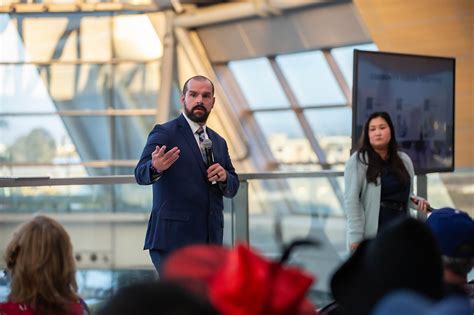 Robert Mora Photographer Spooky Soiree Halloween Event 102623