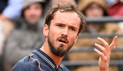 Daniil Medvedev Disagrees With Stefanos Tsitsipas Controversial Atp Finals Claim