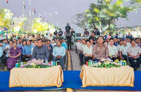 លោករដ្ឋមន្ត្រី ថោង ខុន ចាត់ទុកព្រឹត្តិការណ៍ទេសចរណ៍នានាជួយផ្សពផ្សាយផលិតផលកសិកម្ម បរិស្ថាន