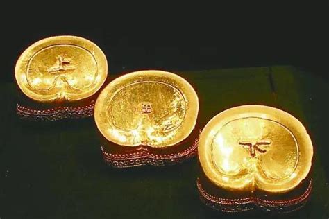 海昏侯墓马蹄金铭文重构中国书法史？