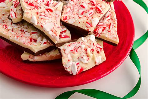Easy Peppermint Bark Recipe For The Holiday Season