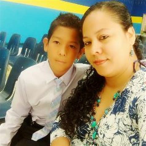 Karolina Torres Youtube